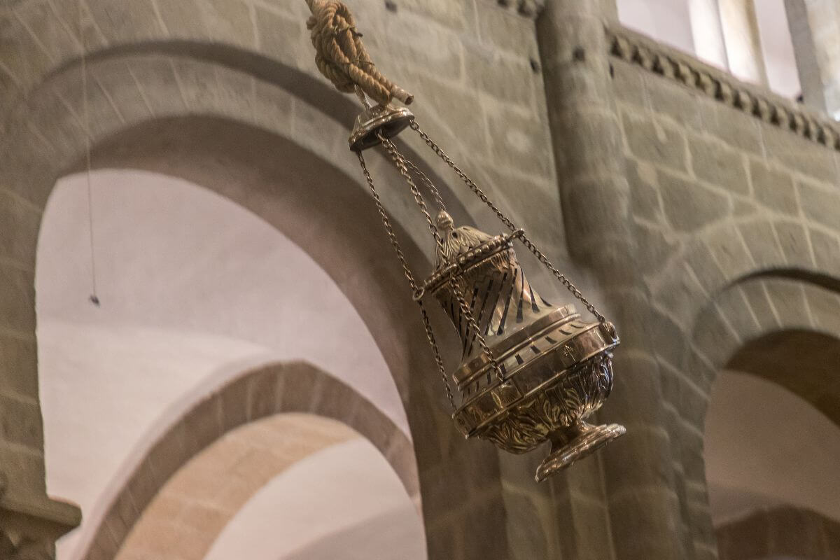 El Botafumeiro de Santiago: la historia del incensario más famoso